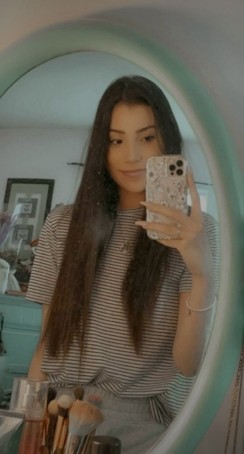 Isabelle , 20, United States