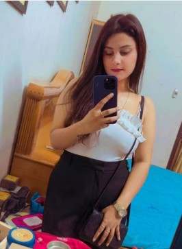 Ishhika, 24, India
