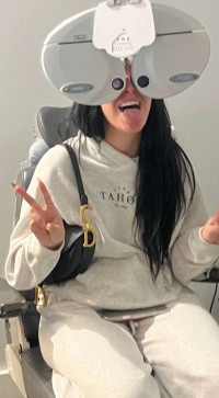 Lydia, 18, United States