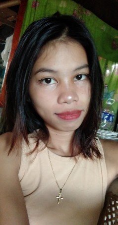 Dimple Buladaco, 18, Philippines