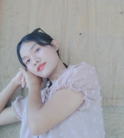 Maria, 21, Philippines